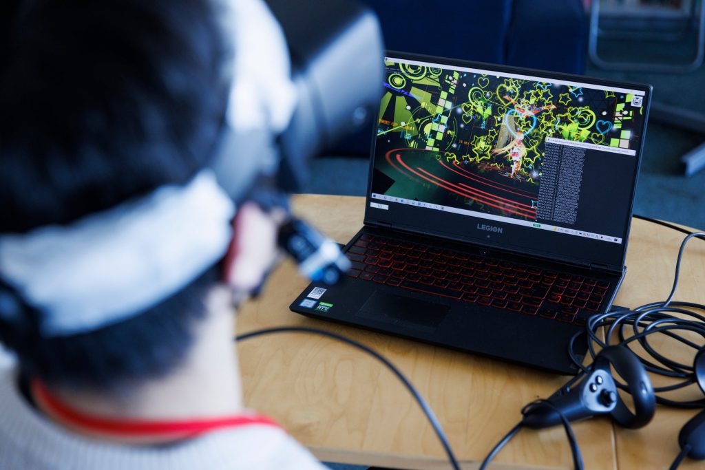 未来のエンタメは「脳波×ゲームエンジン」が変える!?（BCI研究者・堀江亮太さんインタビュー） | ユニティ・テクノロジーズ・ジャパン株式会社