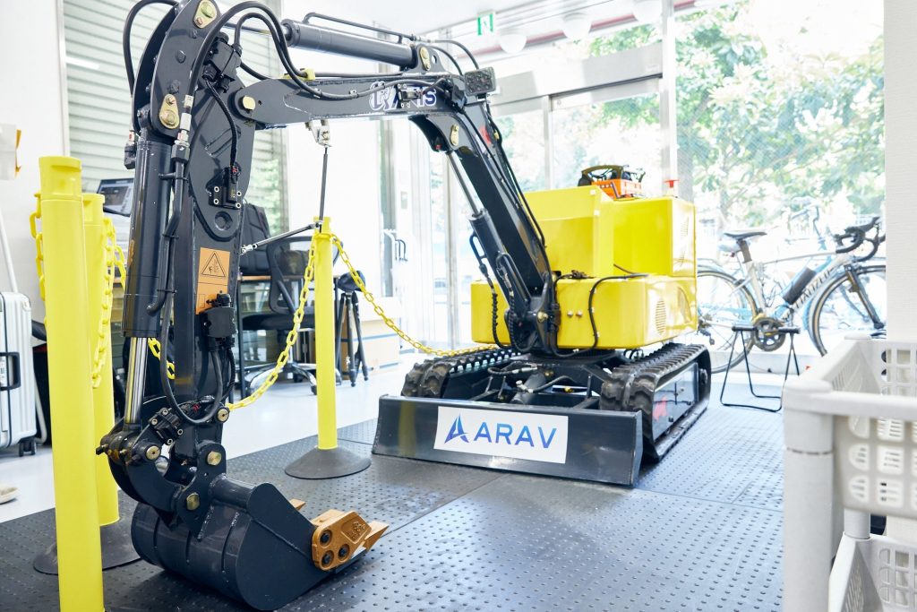 重機の遠隔操作＆自動運転をUnityでシミュレーション！業界最先端を走るARAV株式会社の挑戦 | ユニティ・テクノロジーズ・ジャパン株式会社